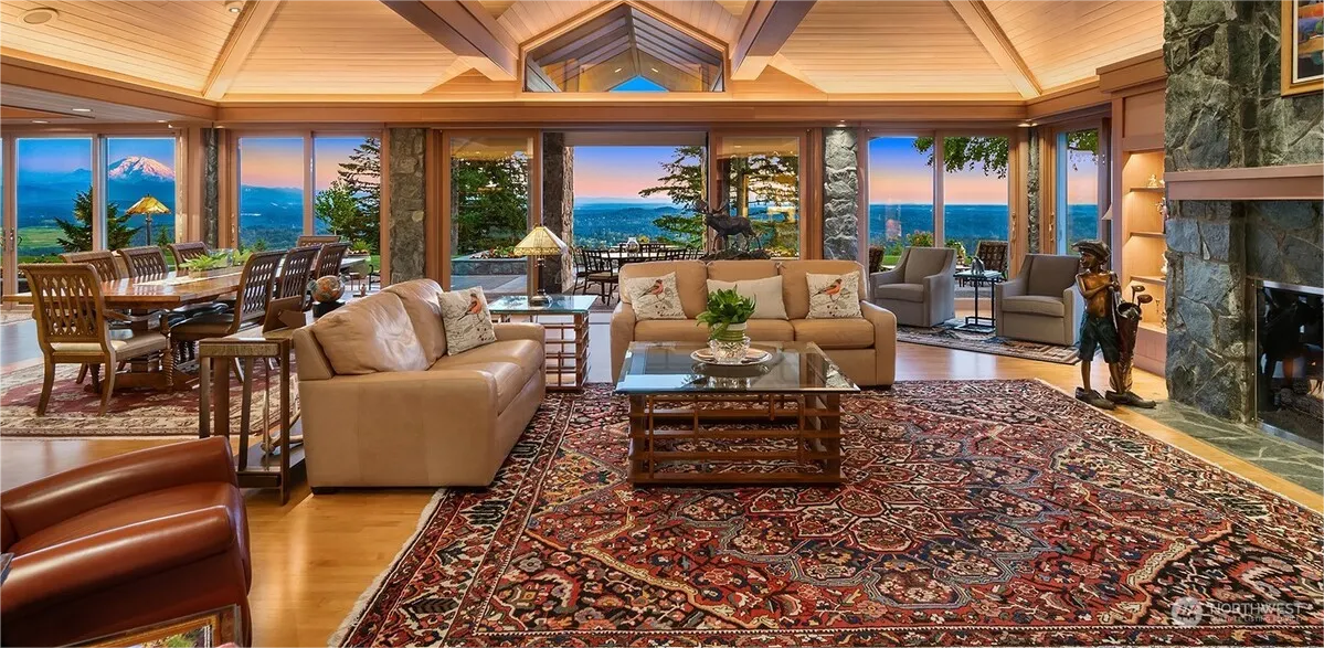 For Living Room – Joanne Tiffany